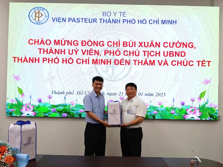 VIỆN PASTEUR THÀNH PHỐ HỒ CHÍ MINH TIẾP ĐÓN ĐỒNG CHÍ BÙI XUÂN CƯỜNG, THÀNH ỦY VIÊN, PHÓ CHỦ TỊCH ...